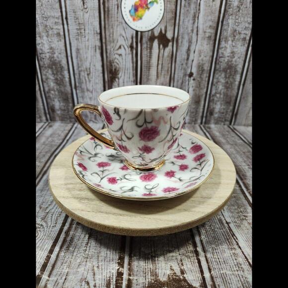 Kitchen | Napco Ceramic Gold Japan Hand Painted Elegant Red Roses Aop ...